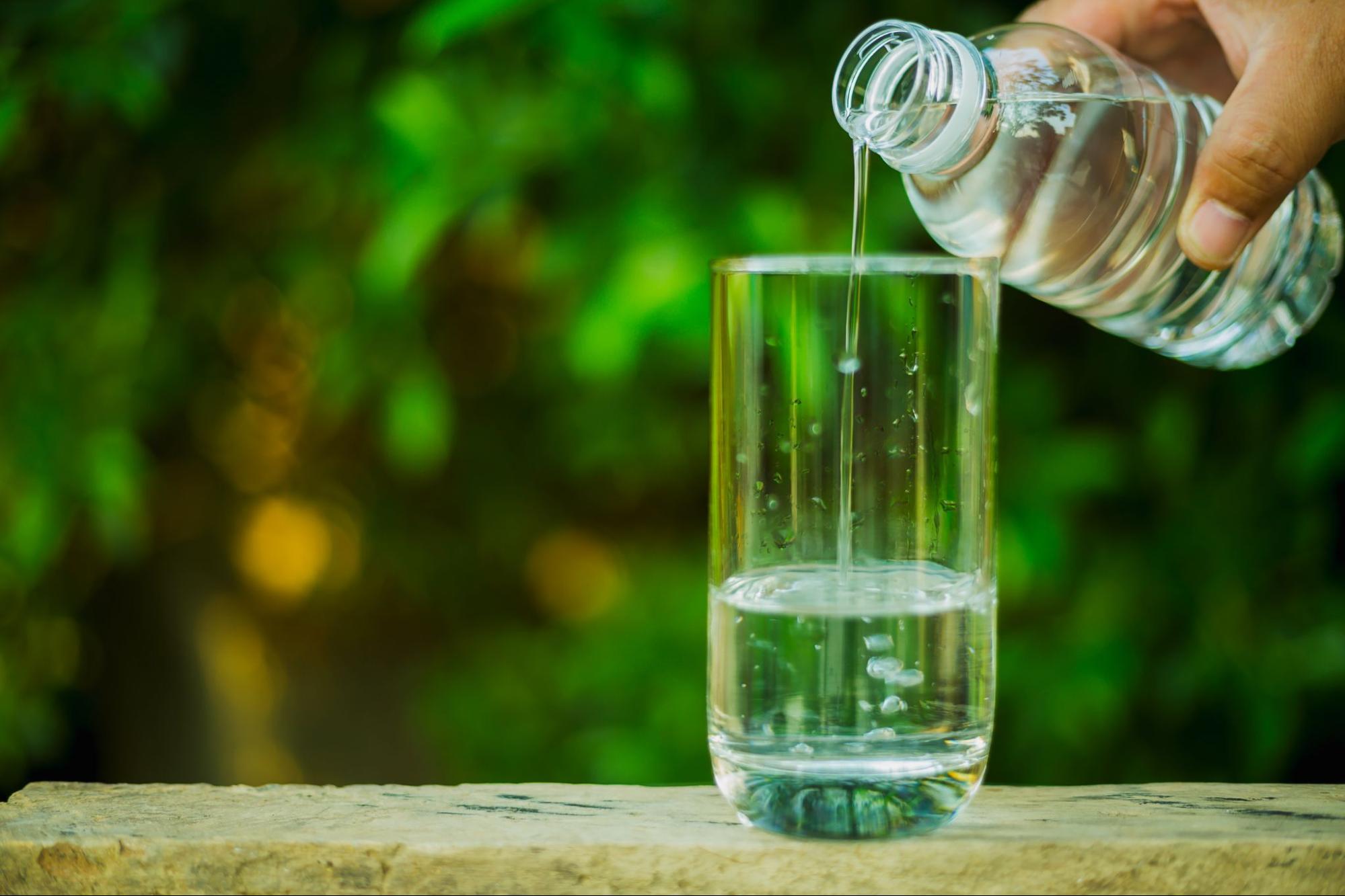 Alkaline Water vs. Regular Water: Which One is Actually Healthier ...